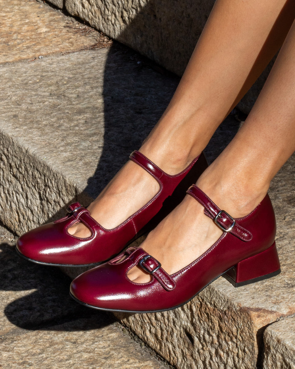 MUSICAL – That Shoe Lady